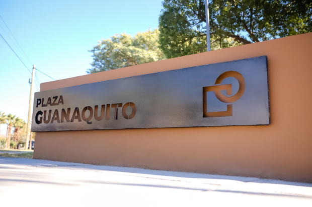 Capital recuperó la plaza Guanaquito del Barrio Solares de Graffigna ...