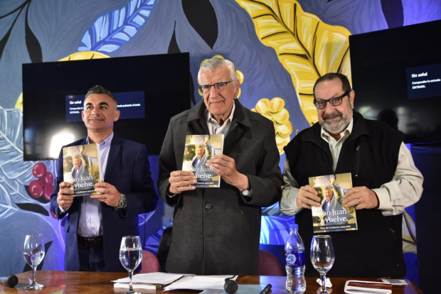 José Luis Gioja presentó un libro con su plan de Gobierno 2023-2027 ...